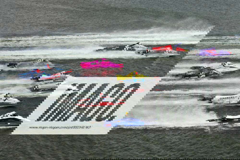 Kurz nach dem Start der Formel 500 trennt sich bereits die Spreu vom ...