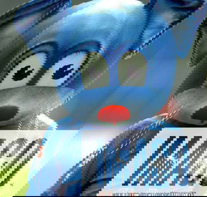 Paderborner Maskottchen Holli Fußball 2. BL Herren Saison 2005 2006, SC ...