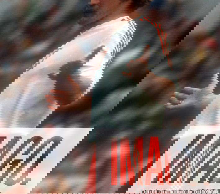 Robert Gadocha (Polen) ratlos Fußball WM Herren Weltmeisterschaft 1974 ...