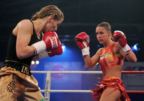 Silke Weickenmeier gegen Ina Menzer Boxen WM Damen WIBF ...