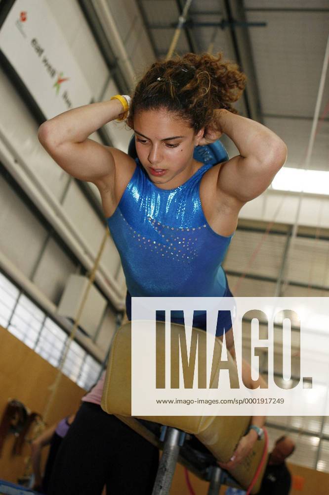 Monette Russo (Australien) - Rückenmuskeltraining Turnen Damen ...