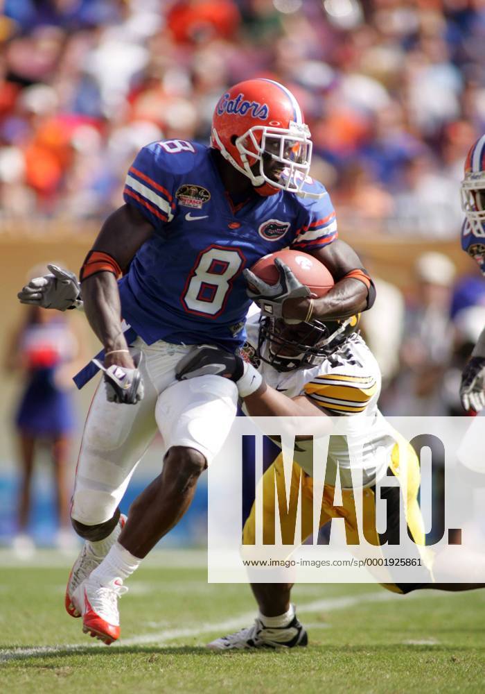 Wide Receiver Chad Jackson (Florida Gators, li.) gegen Safety Miguel ...