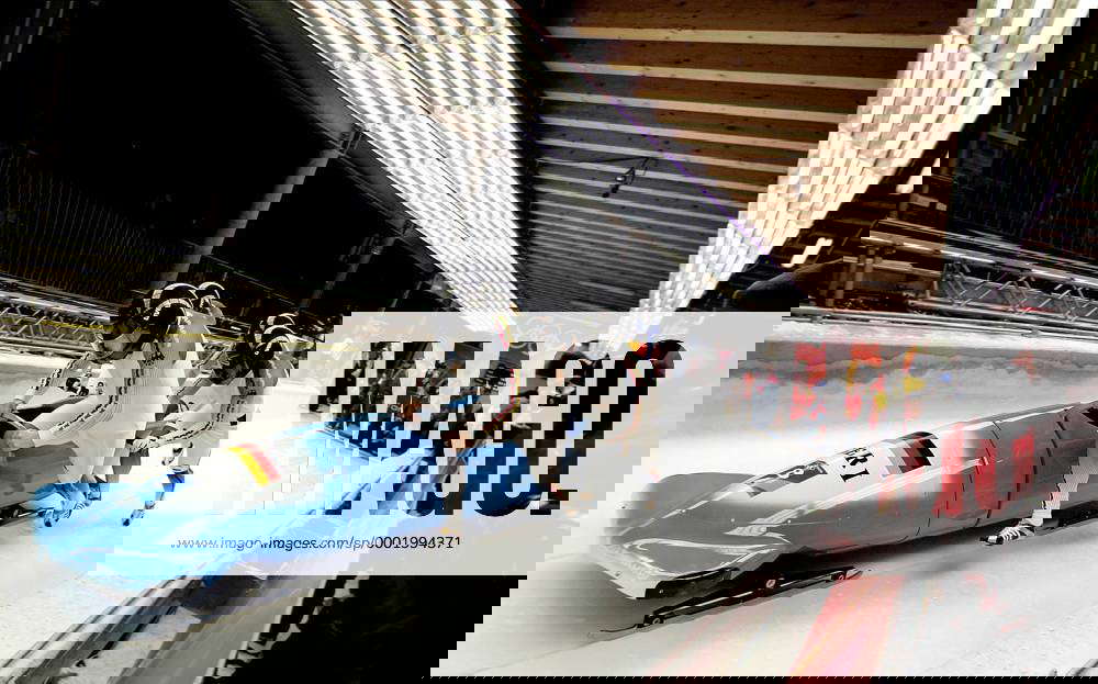 Pilot Andre Lange, Rene Hoppe, Kevin Kruske und Martin Putze (Deutschland 1) - Start Bobsport OS