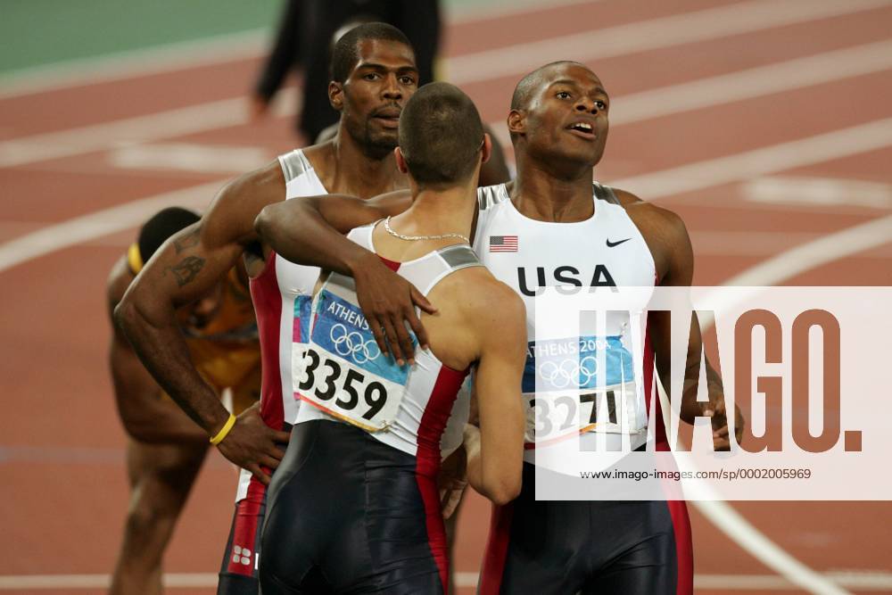 US amerikanischer Dreifachsieg beim 400m Finale - v.re.: Otis Harris ...