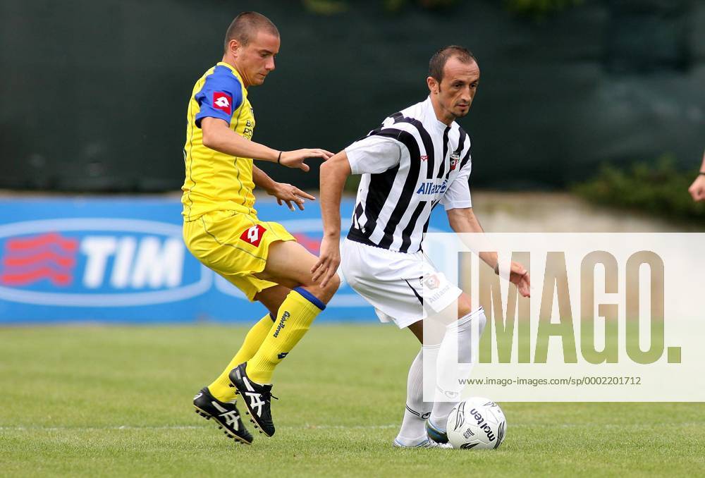 Ilami Halimi gegen Matteo Brighi - Fußball Herren Saisonvorbereitung ...