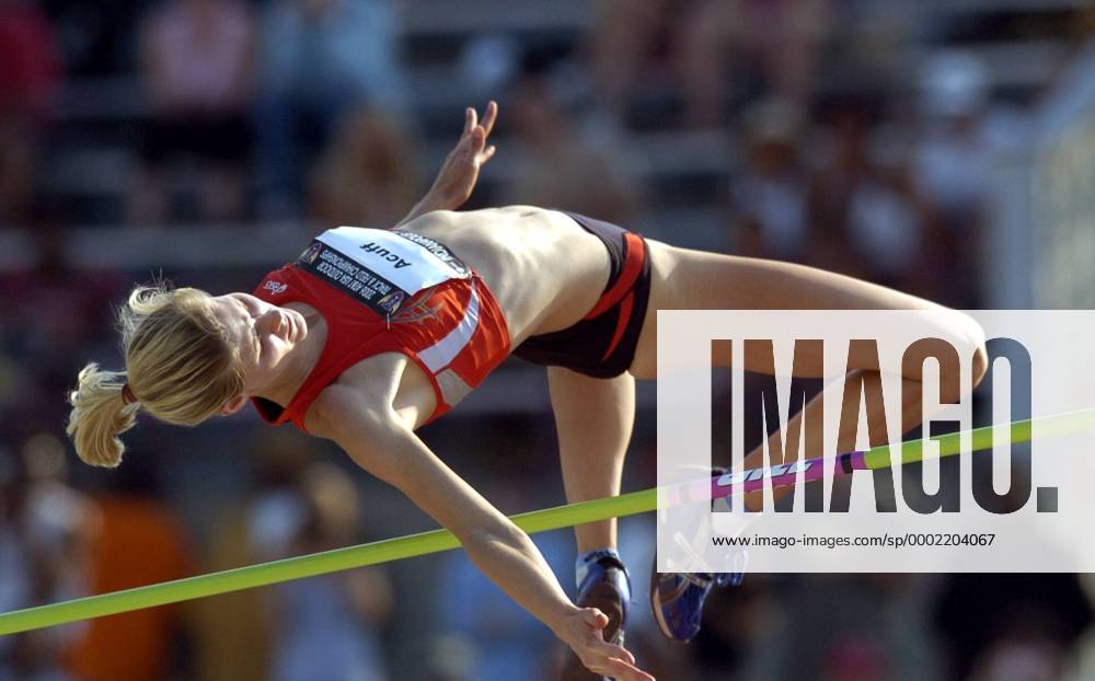 Amy Acuff überquert die Latte - Leichtathletik LM Damen ...