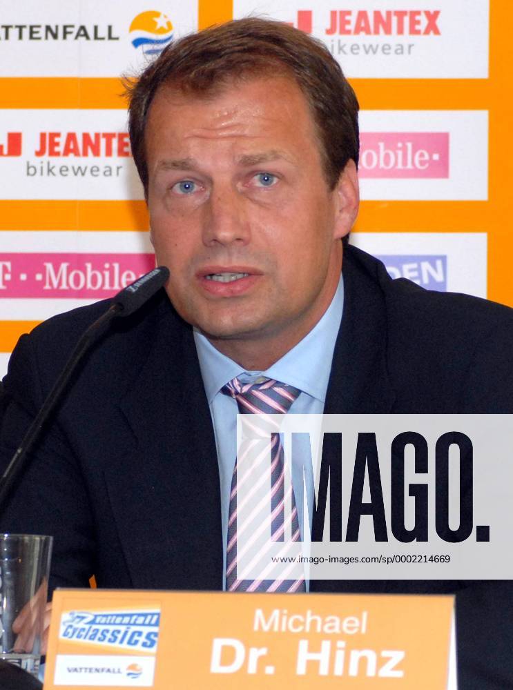 Dr. Michael Hinz, Vorstandssprecher der Upsolut Sports AG, während der Pressekonferenz Radsport