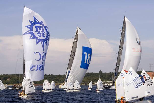 David und Goliath beim German Sailing Grand Prix 2006: BMW Oracle ...