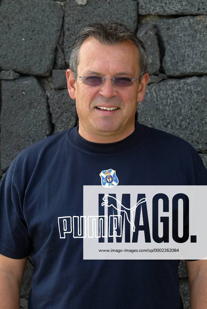 Co Trainer Rudi Gores (CD Teneriffa) - Fußball Herren Segunda Division ...
