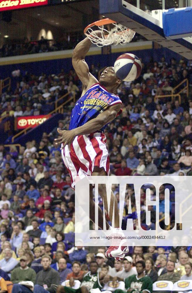 Warren Rosegreen (Harlem Globetrotter) - Dunking - (slp2001010504 ...