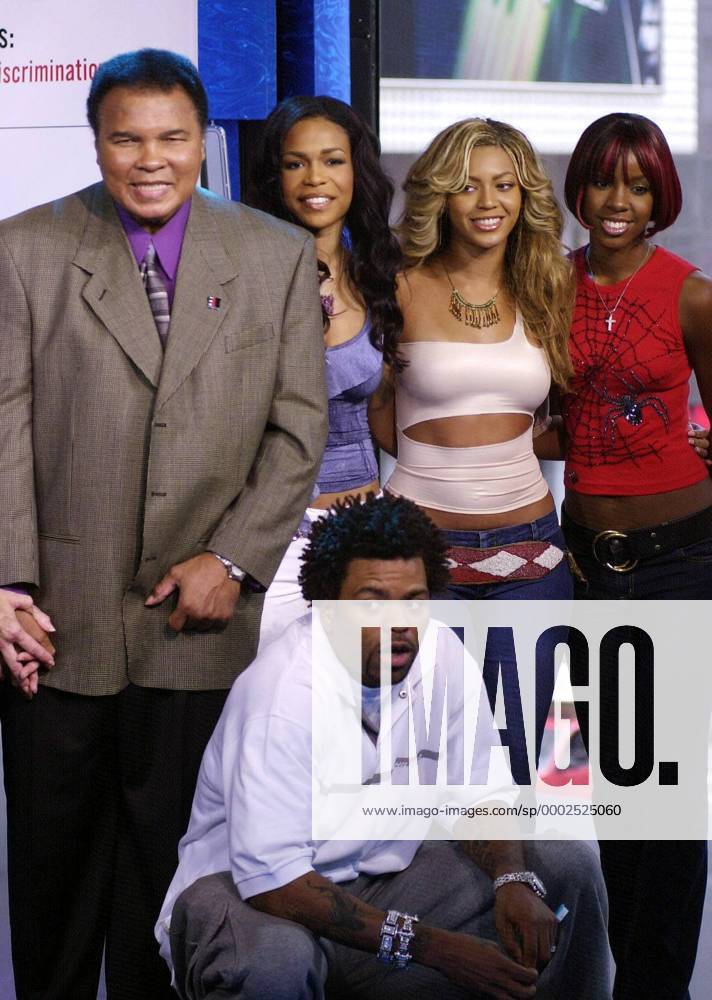 Mohammad Ali (li.) mit Rapper Method Man und der RnB Band Destinys ...