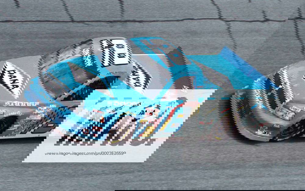 Joe Ruttman (USA Dodge) in seinem Rennwagen - Y (DAY2001021601 ...