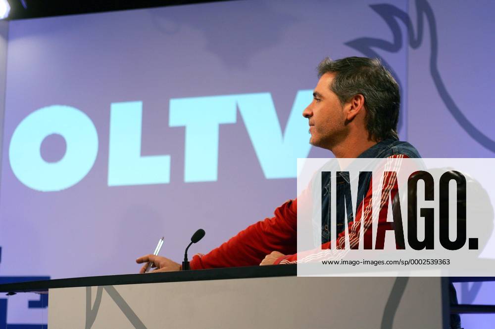 Diesen Moderator von OLTV (vereinseigener Sender von Olympique Lyonnais ...