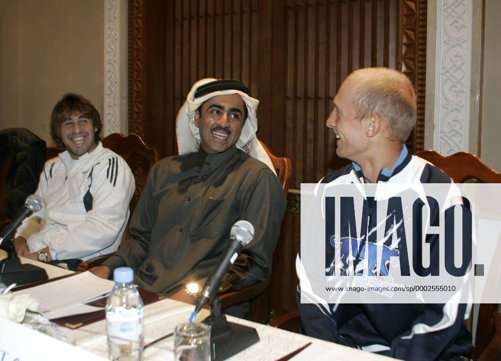 Nikolay Davydenko (Rußland, re.), QTF Präsident Sheikh Mohammed bin ...