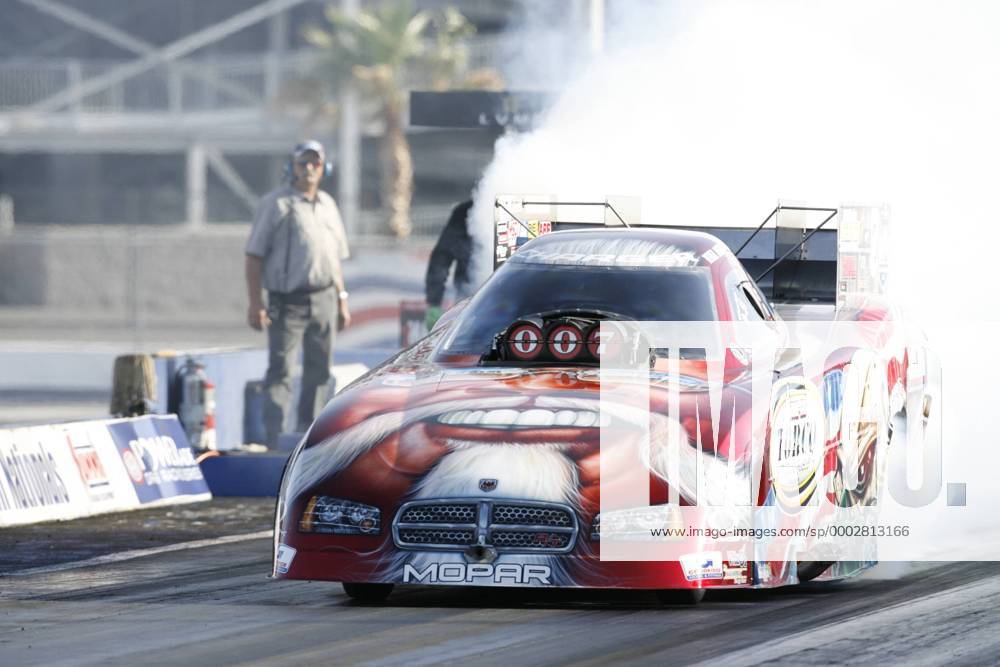 Mike Ashley (USA) in seinem Funny Car Dragster - (Icon9513633 ...