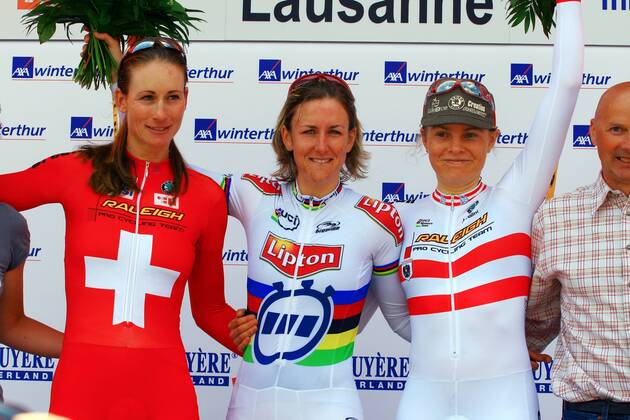 Siegerehrung Souvenir Magali Pache 2007, v.li.: Karin Thürig, Siegerin ...