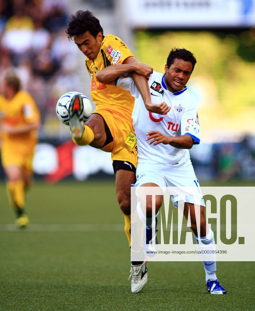 Tiago Calvano (Bern, li.) gegen Alexandre Alphonse (FC Zürich) Fußball ...