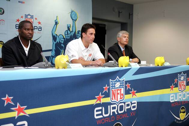 Pressekonferenz zum WorldBowl 2007, v.li.: Trainer Vince Martino, NFL ...