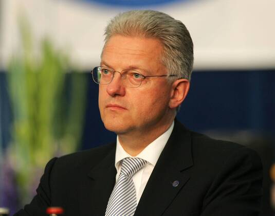 Aufsichtsratsmitglied Dr. Carl Albrecht Schade Fußball 1. BL Herren ...