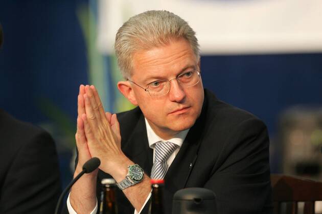 Aufsichtsratsmitglied Dr. Carl Albrecht Schade Fußball 1. BL Herren ...