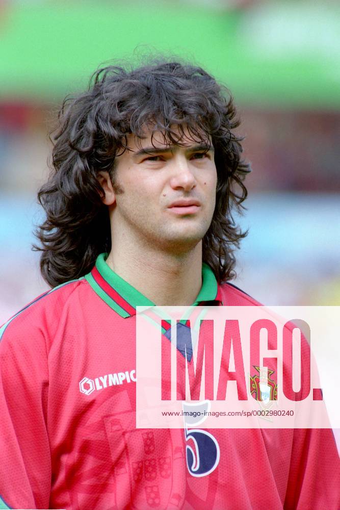 Fernando Couto (Portugal) - Nationalhymne Fußball Länderspiel Herren EM ...