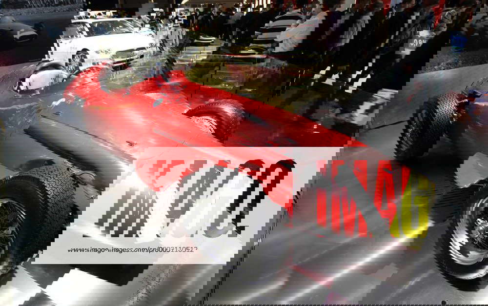 Alter Ferrari Rennwagen wird auf der IAA 2007 ausgestellt Motorsport ...