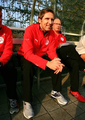 Teammanager Adrian Knup Fußball Herren Nationalmannschaft 2007 ...