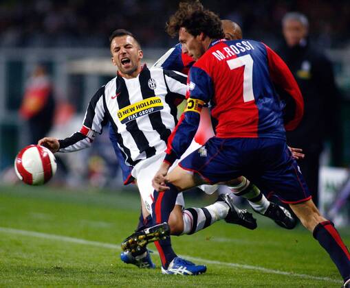 Alessandro del Piero gegen Luca Ungari - Fußball Herren Serie B 2006 ...