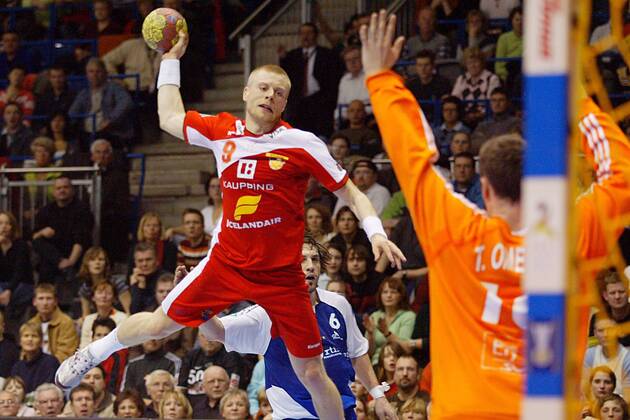 Gudjon Valur Sigurdsson am Ball Handball WM Herren WM 2007, Länderspiel ...