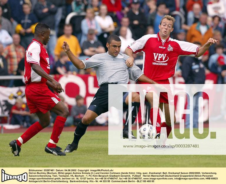 Delron Buckley (Bochum, Mitte) gegen Andrew Sinkala (li.) und Carsten ...