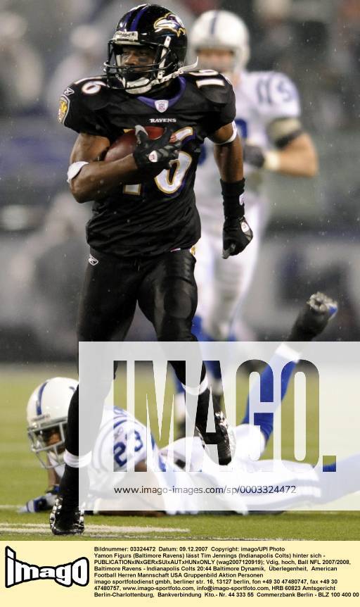 Yamon Figurs (Baltimore Ravens) lässt Tim Jennings (Indianapolis Colts ...