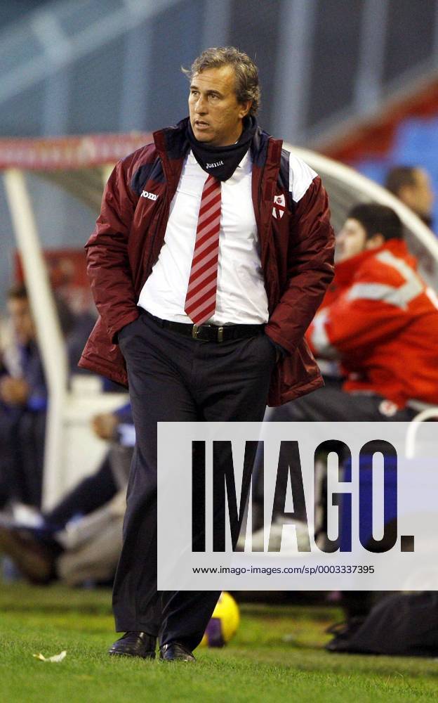 Trainer Fermin Galeote Martin (Sevilla Atletico) - - NOxONLINExUSE ...