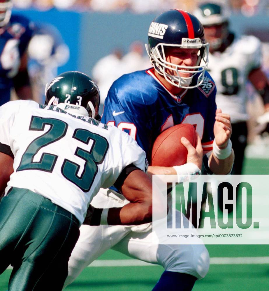 Kent Graham (re., New York Giants) und Troy Vincent (Philadelphia ...