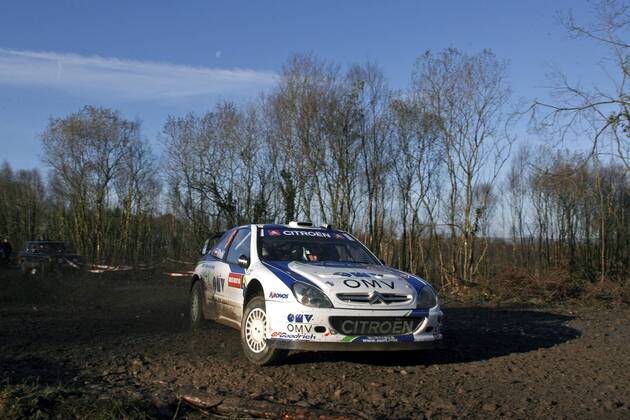 Manfred Stohl und seine Beifahrerin Ilka Minor in ihrem Citroen Xsara ...