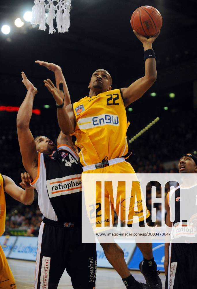 Ronald Ross gegen Jeff Gibbs Basketball 1. BL Herren BBL 2007 2008 ...