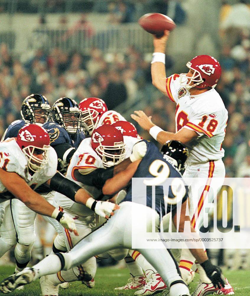 Elvis Grbac gegen Michael McCrary - American Football Herren NFL 1999 ...