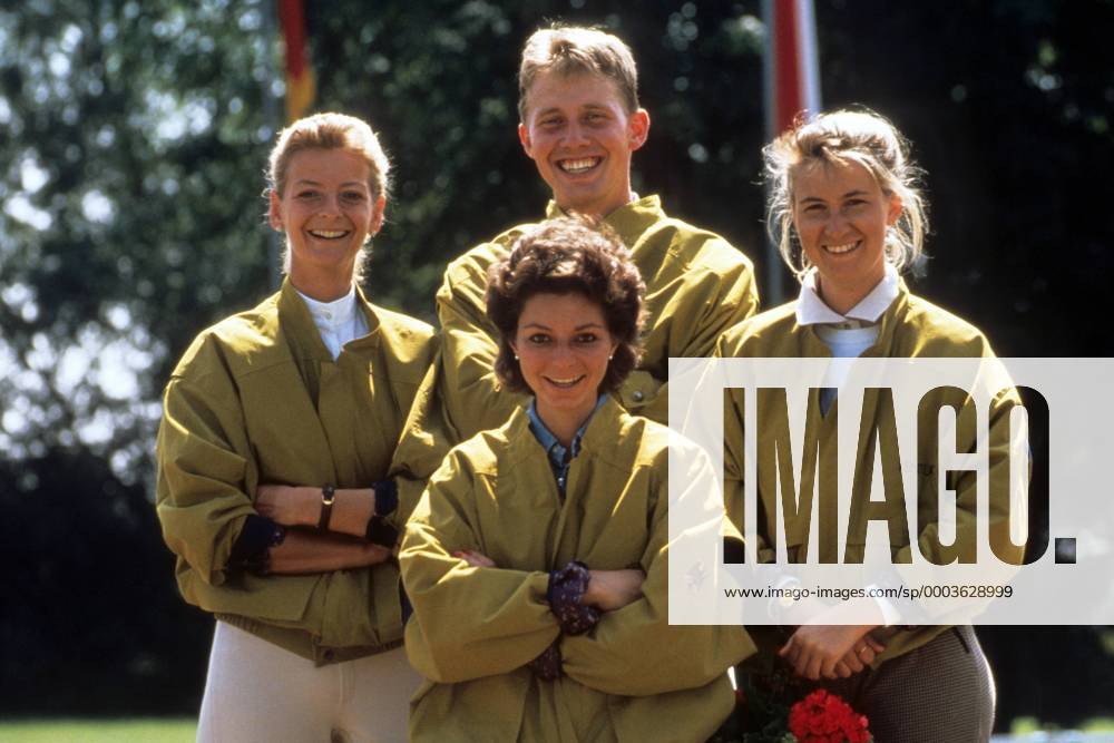 Team Deutschland, v. li.: Ann Kathrin Linsenhoff, Monica Theodorescu ...