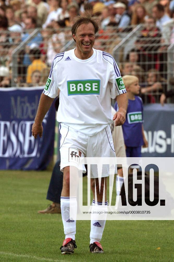 ARD Moderator Gerhard Delling während des Merte gegen Pocher ...