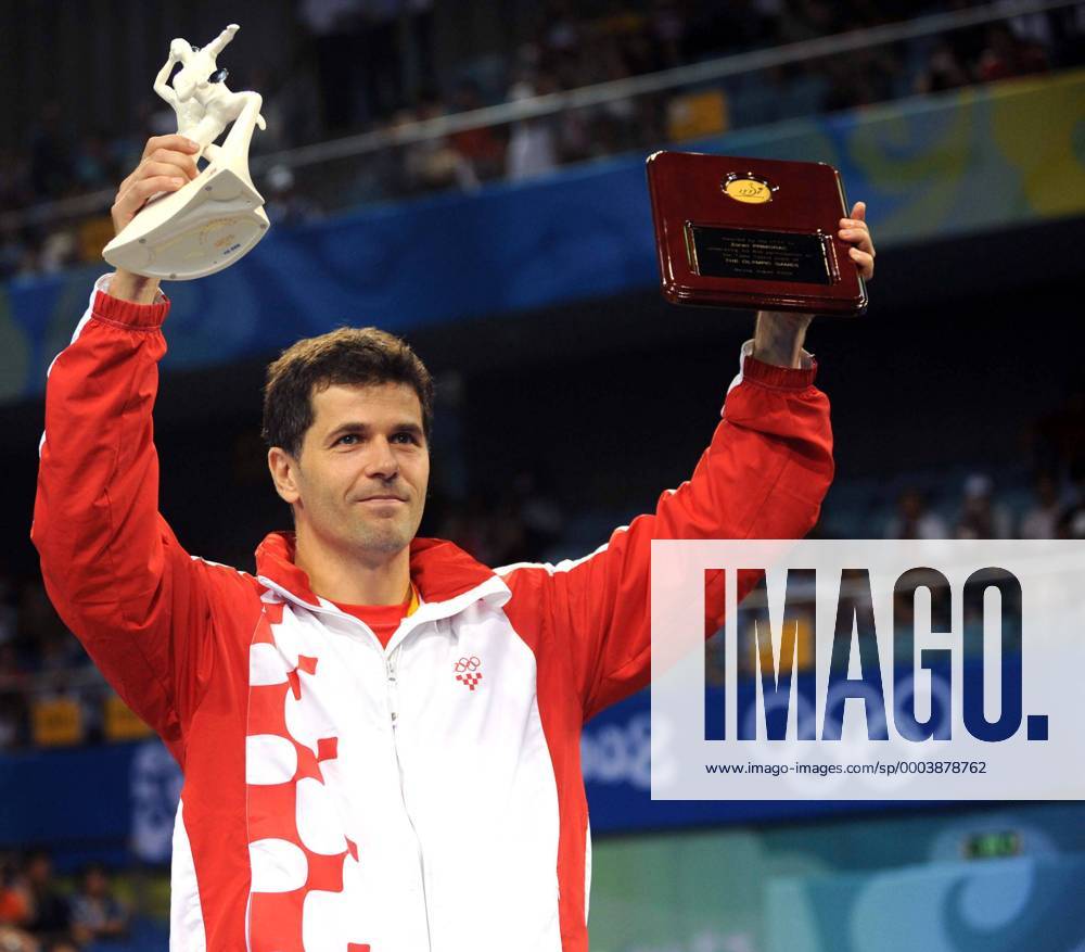 Preisträger Zoran Primorac (Kroatien) anlässlich einer Ehrung olympischer Tischtennis Veteranen