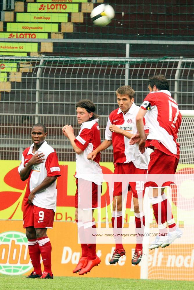 Mainzer Mauer, v.li.: Felix Borja, Tim Hoogland, Ranisav Jovanovic und ...