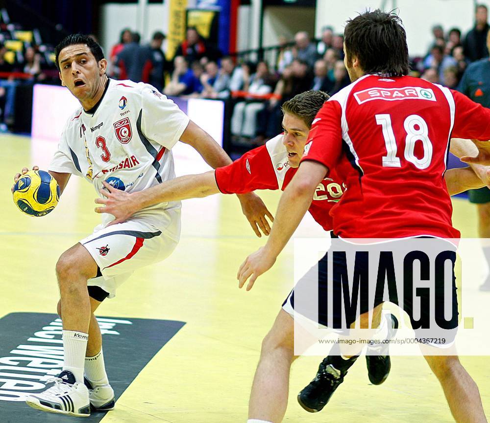 Sobhi Saied gegen Einar Koren und Vegard Samdahl - Handball Länderspiel ...