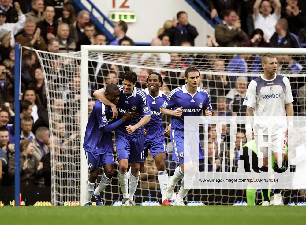 Torjubel Chelsea - V.li. Salomon Kalou, Michael Ballack, Didier Drogba ...