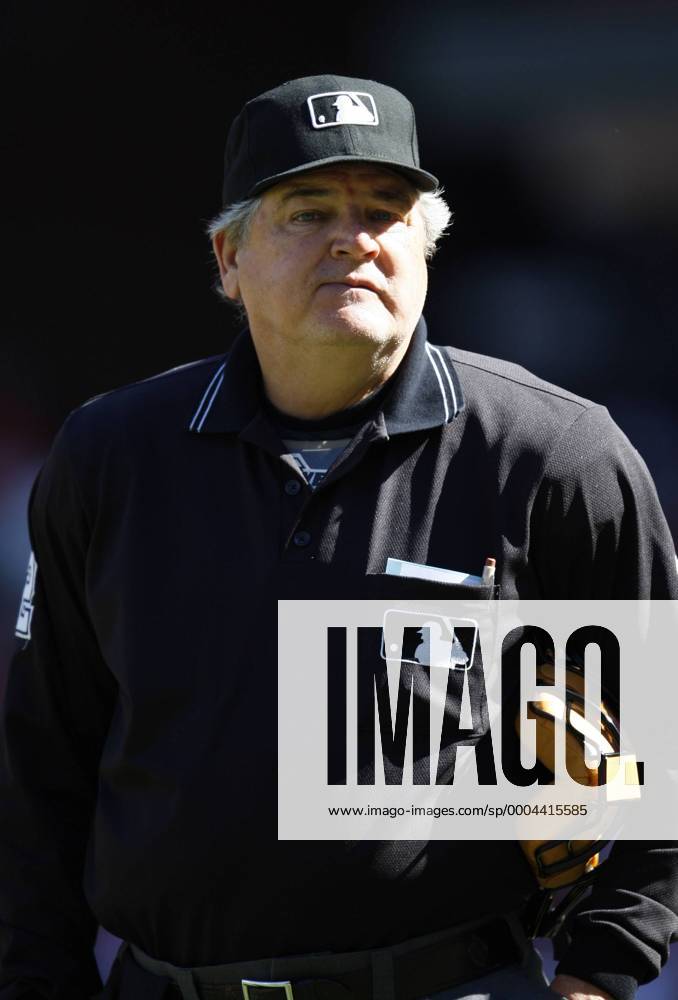 Umpire Jerry Crawford - Y (slp20090411114) Baseball Herren MLB 2009 ...
