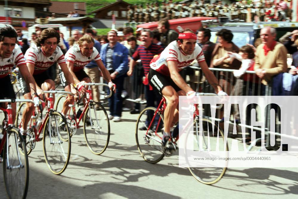 Czeslaw Lang (Polen Carrera Inoxpran, 2.v.re.) - Radsport Herren Giro d ...