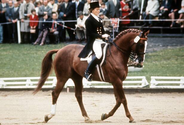 Liselott Linsenhoff Schindling auf Piaff Pferdesport Damen Reiten 1971 ...