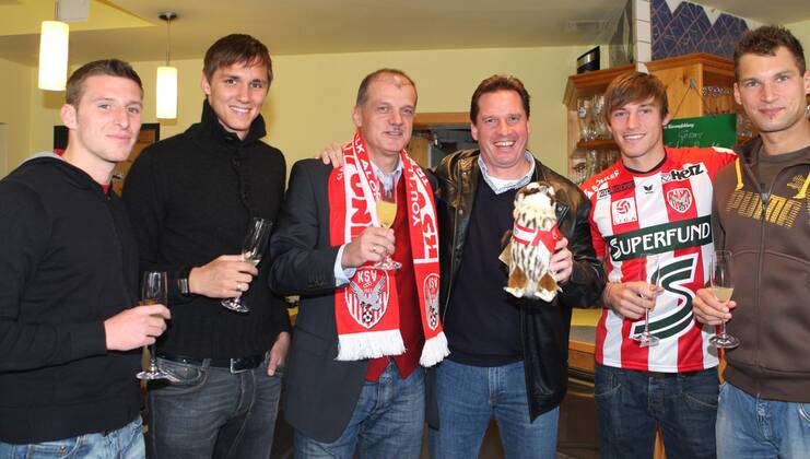 Kapfenberg Meet and Greet im Cafe Airwin, v.li.: Patrick Osoinig ...