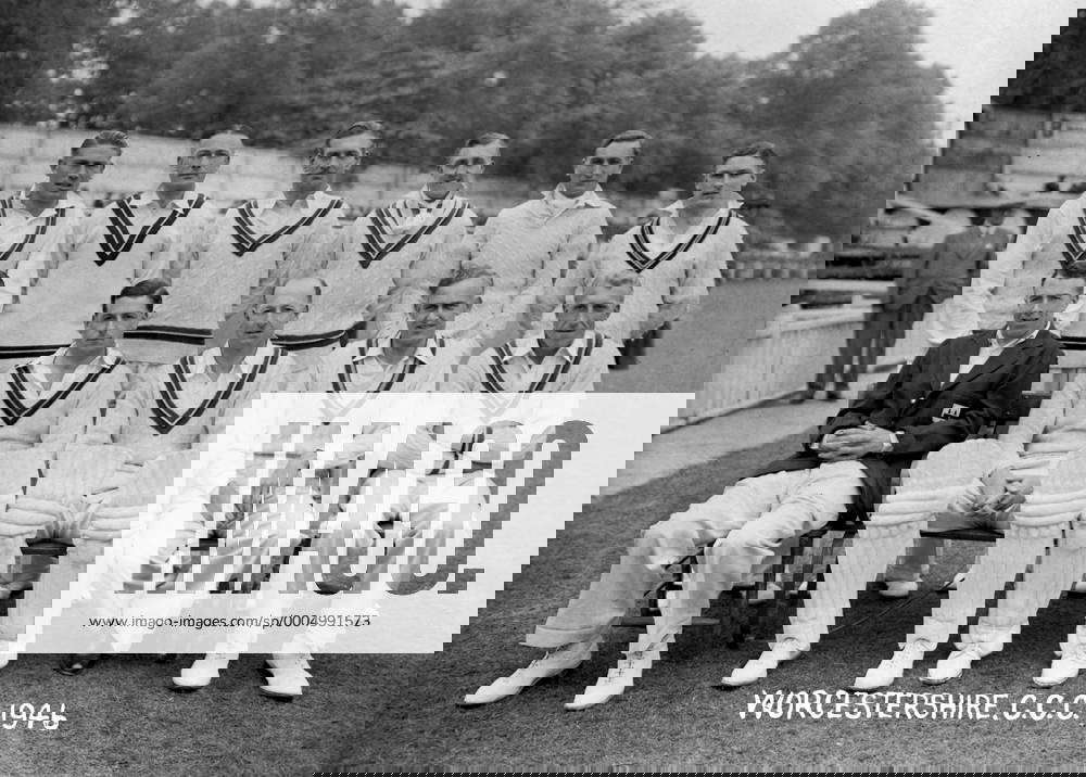 Worcester County Cricket Club 1946. Team Group Back row : L to R. Roly ...