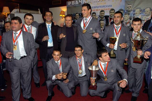 Belgrade Wrestling club Partizan Belgrad actuel champions of Europe ...