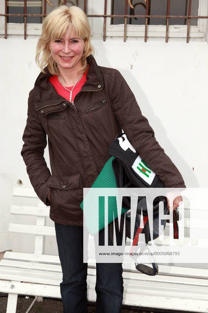 Trainerin Claudia Barsig im Portrait. Galopprennbahn Leipzig ...