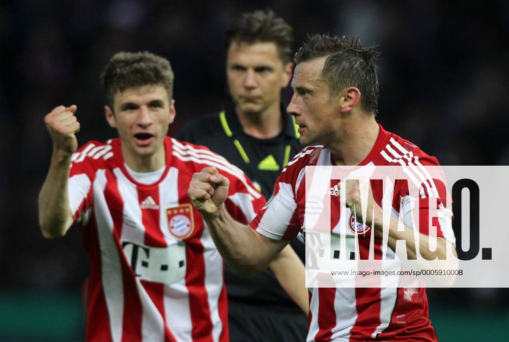 Fussball DFB Pokalfinale Olympiastadion Berlin 15.05.2010 SV Werder Bremen (grün) - FC Bayern
